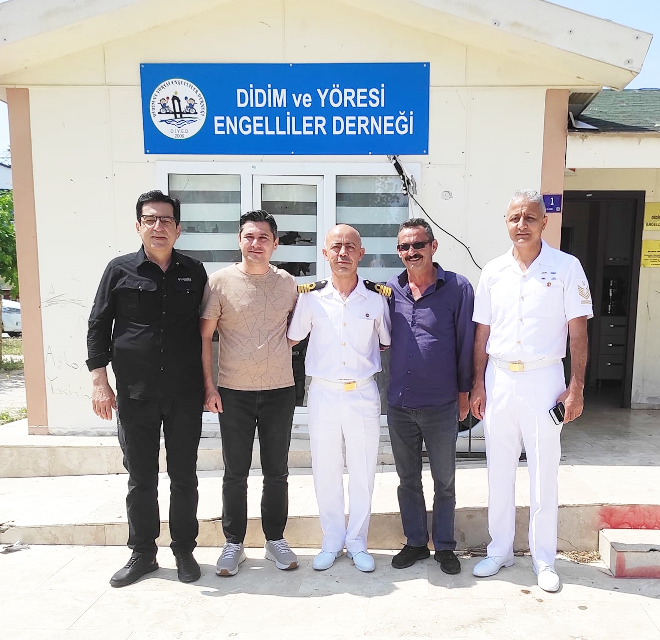 GARNİZON KOMUTANI, DİYED’İ ZİYARET ETTİ - Mavi Didim Gazetesi GARNİZON KOMUTANI, DİYED’İ ZİYARET ETTİ - Mavi Didim Gazetesi